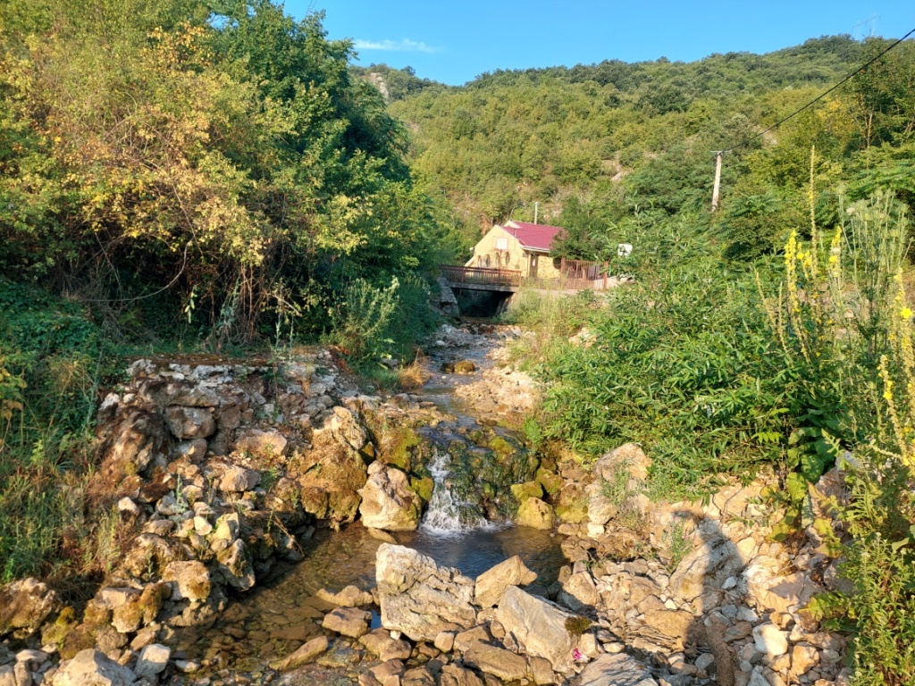 Belopalanačko selo Mokra, Mokranjsko vrelo i Najdanov krug - Pirot i ...